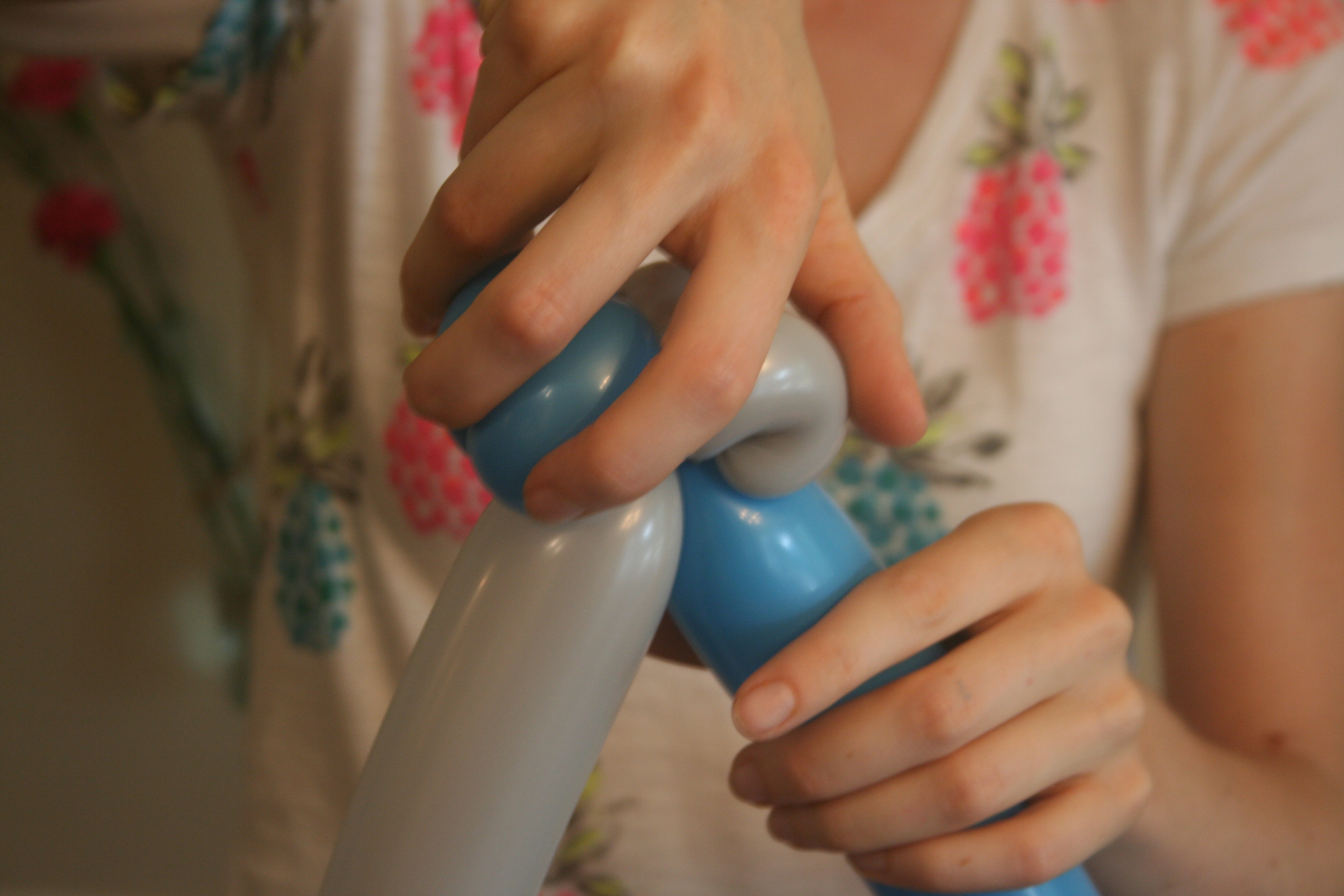 How To Make Any Balloon Animal Lightsaber - Step By Step Tutorial ...